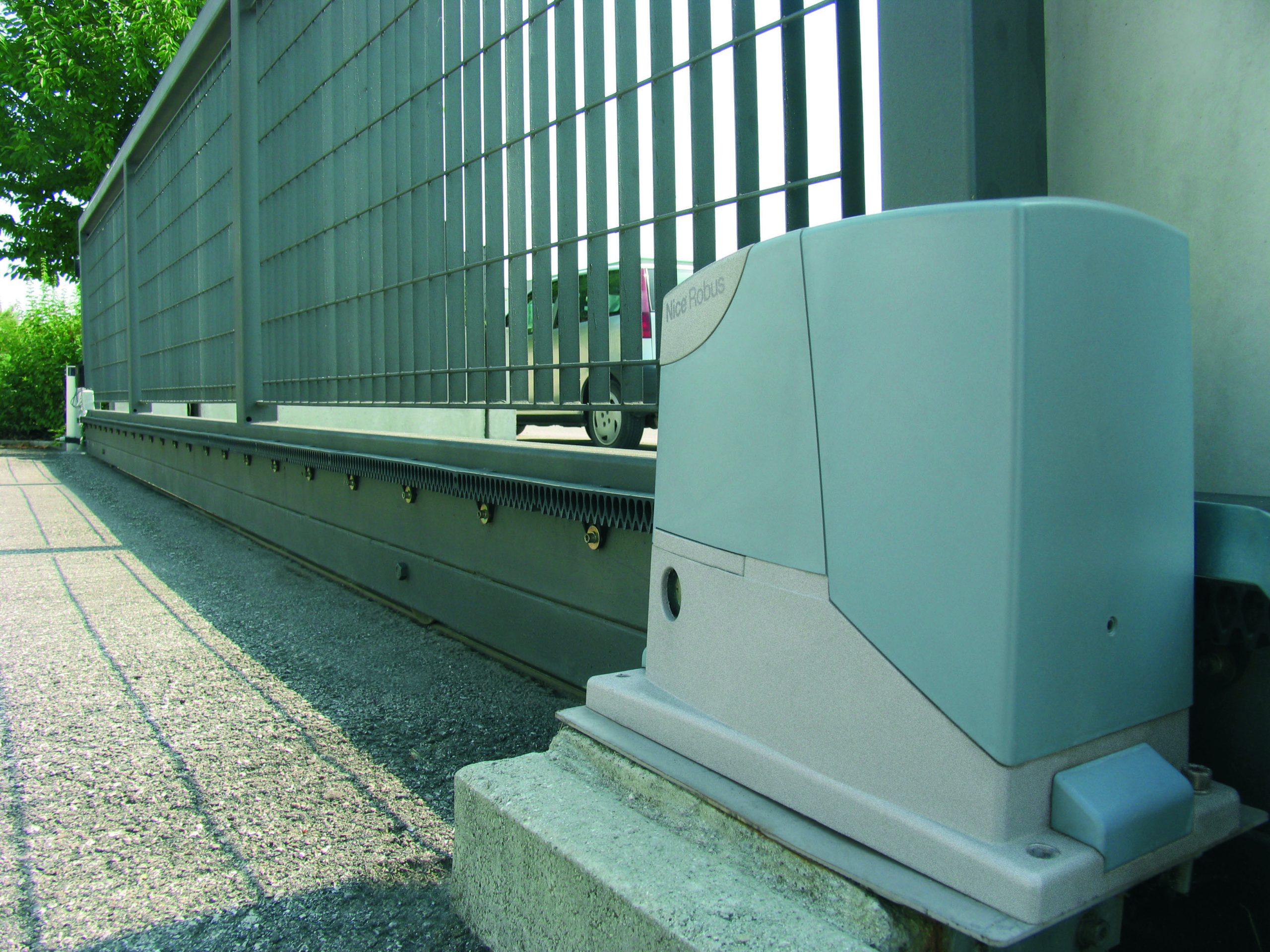 Summer Maintenance Tips for Your Automatic Gate - Brisbane Automatic ...