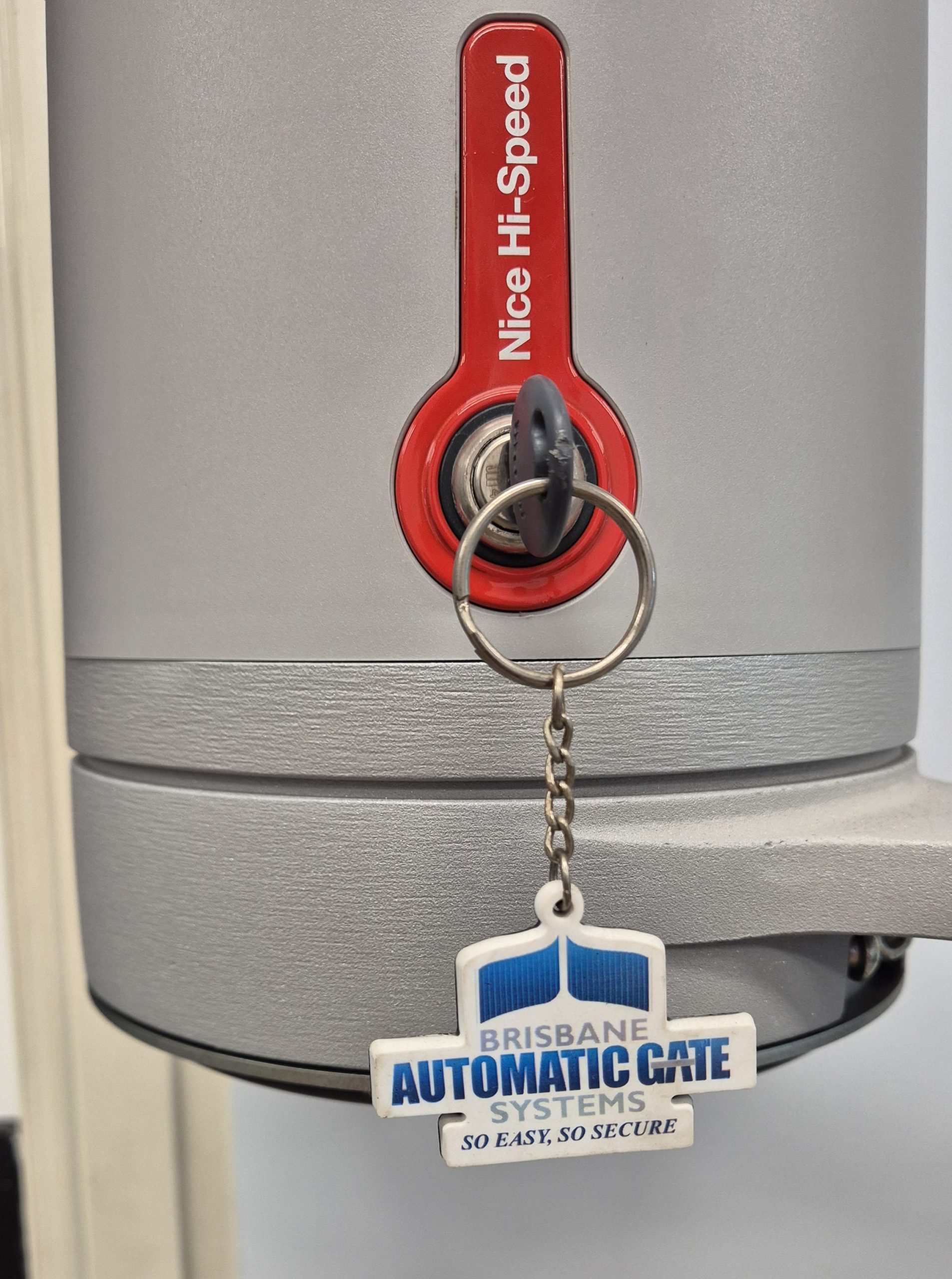 How to Open my Gate Without Power - Gate Override Keys